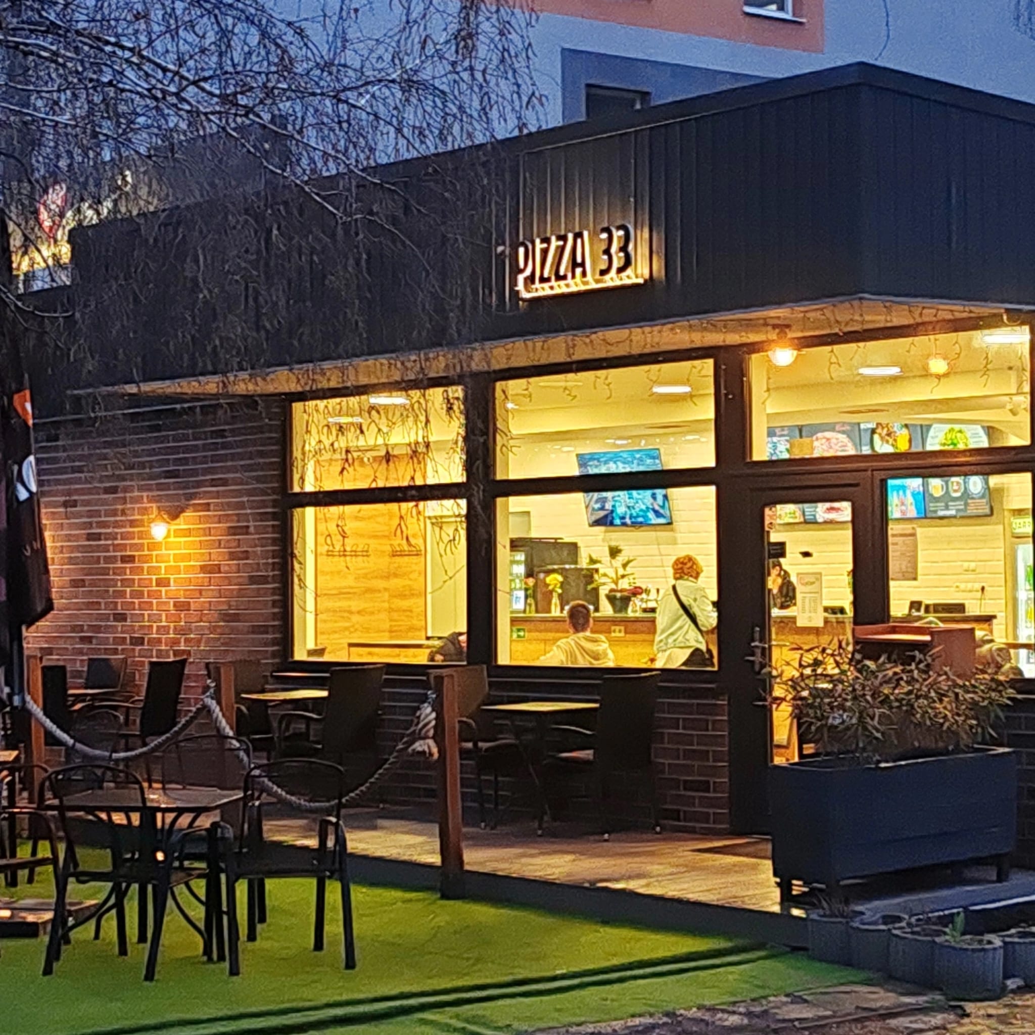 PIzza 33 - Levice